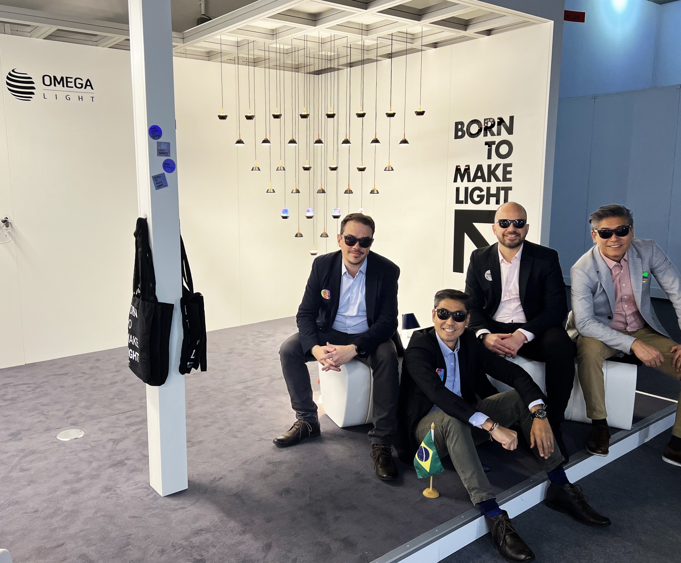 Light+Building 2022: Lighting around the world - Omega Light